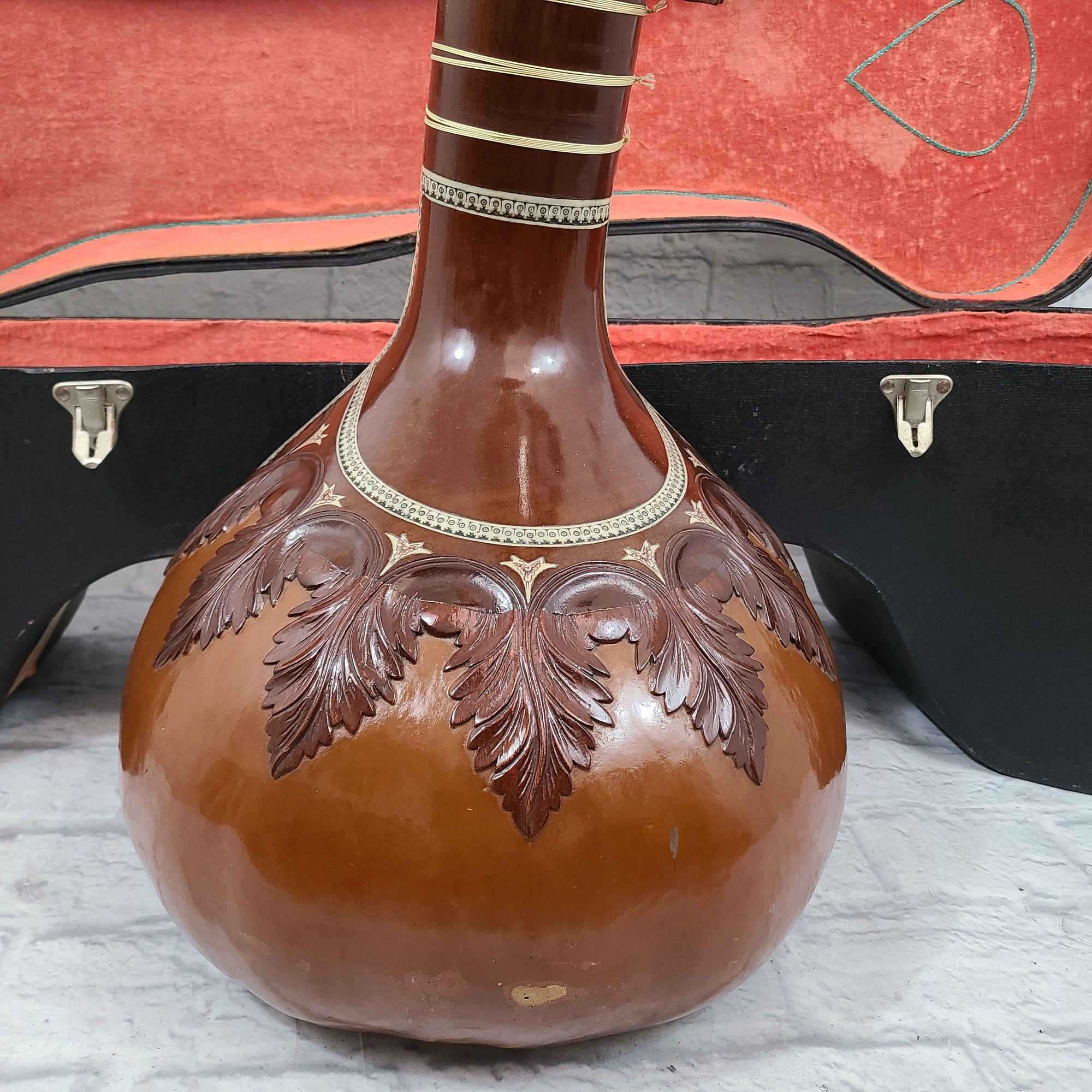 Pakrashi Sitar with Hard Case and Accessories - Evolution Music