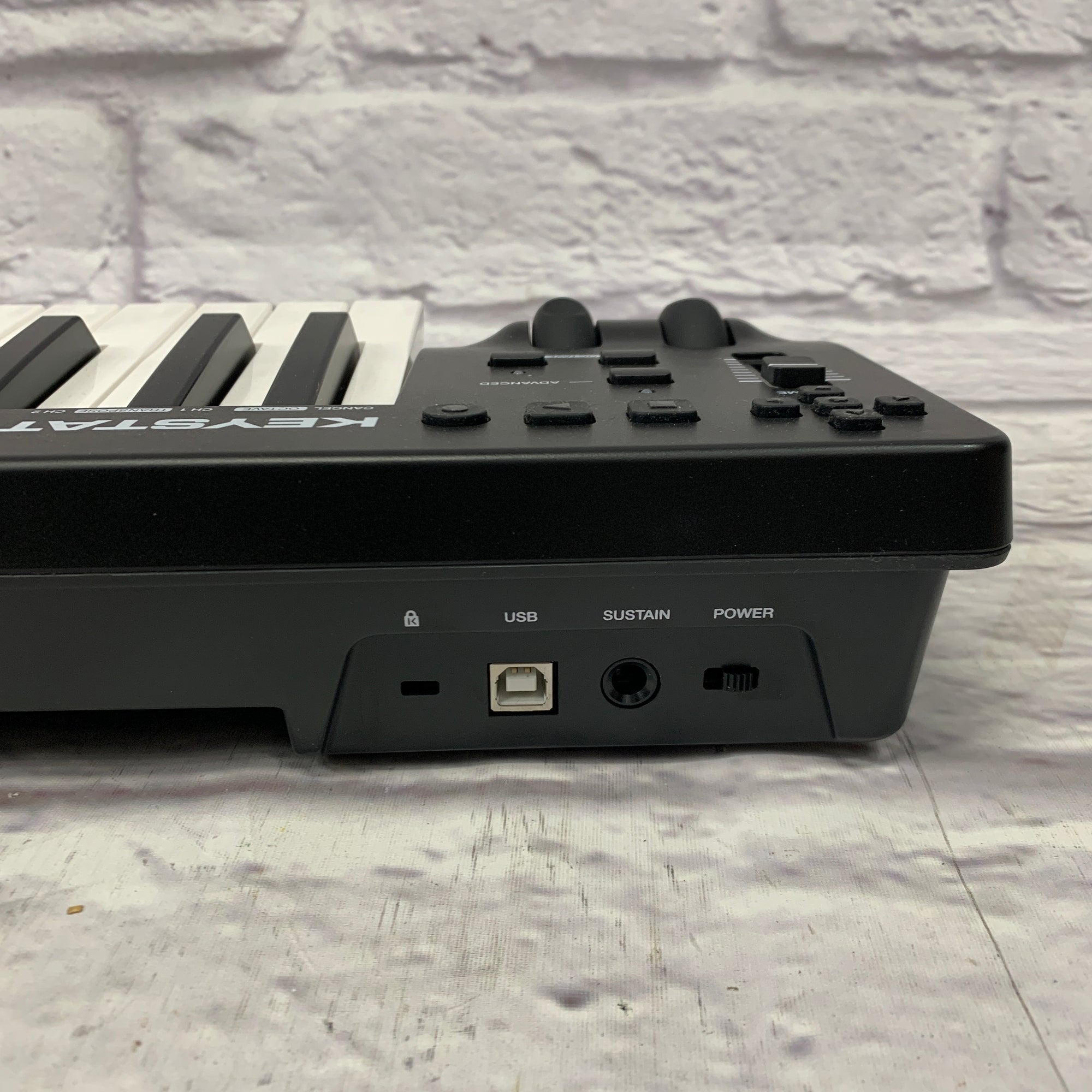 M-Audio 49-Key Midi USB Keyboard Controller - Evolution Music